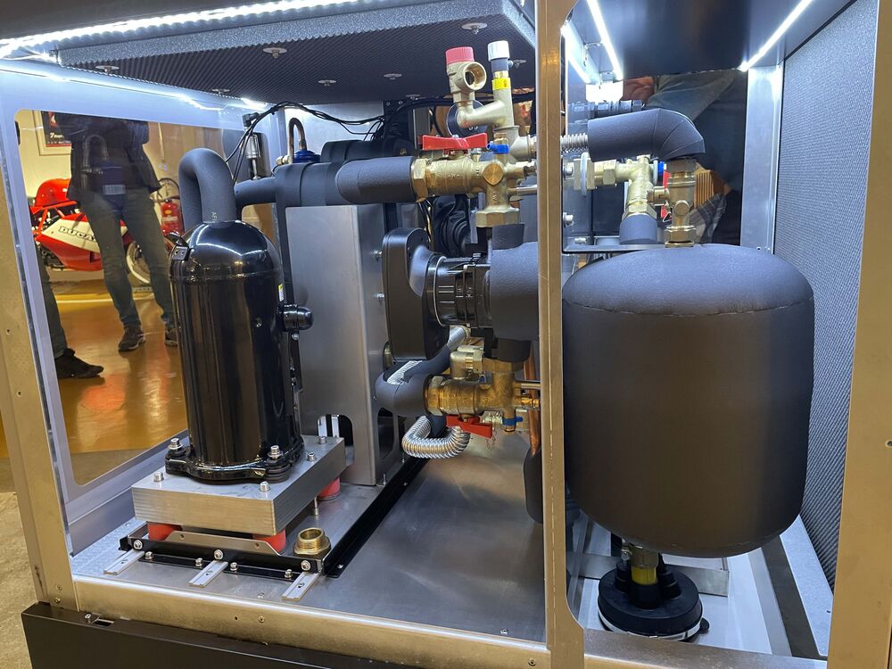 Weishaupt Geoblock in der Motorworld | Gebäudetechnik